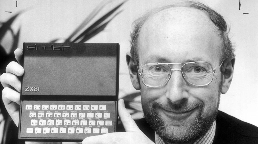 Clive Sinclair ci lascia a 81 anni: lutto nel mondo dell'informatica Clive Sinclair ci lascia a 81 anni: lutto nel mondo dell'informatica